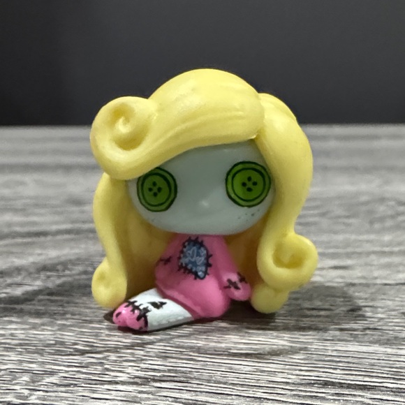 monster high | Toys | Monster High Rag Doll Ghouls Lagoona Blue Mini ...